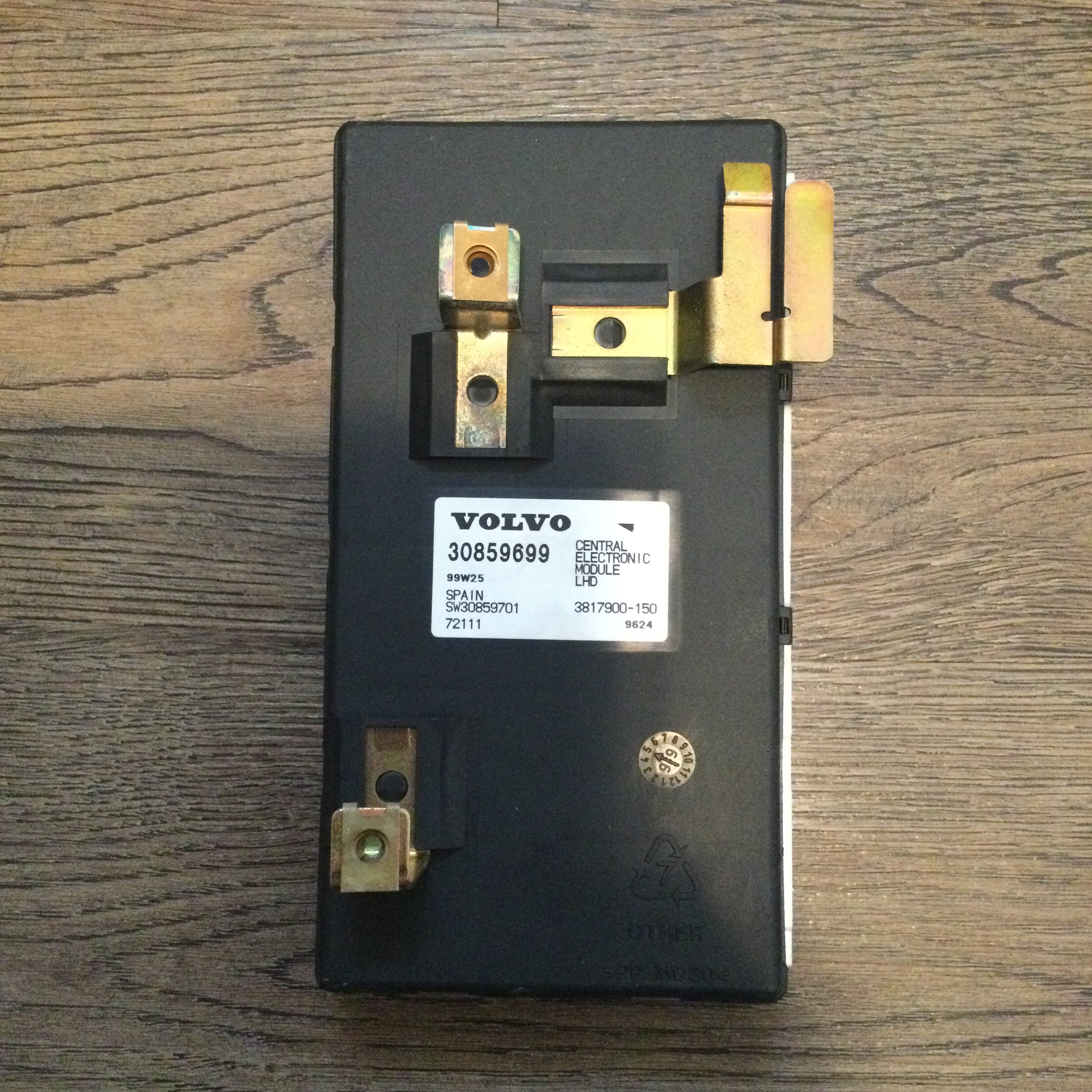 Volvo V40 S40 Central Electronic Module - 30859699 – RobertDIY